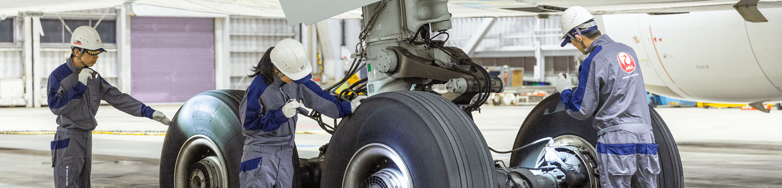 Safety and Quality | JAPAN AIRLINES Corporate Information